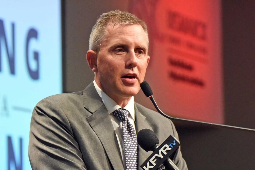 Kelly Armstrong '03 is North Dakota's next governor - North Dakota Law