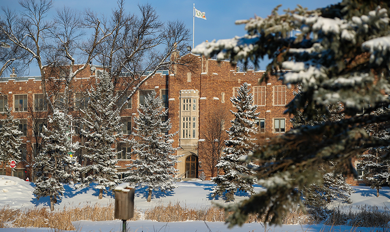 Celebrating our graduates - UND Today