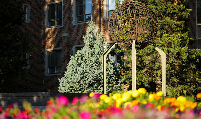 Fall book study centers on 'How to Be an Antiracist' - UND Today