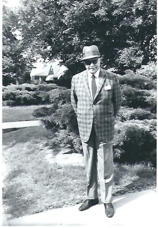 Fore! Golf returns to Ray Richards - UND Today