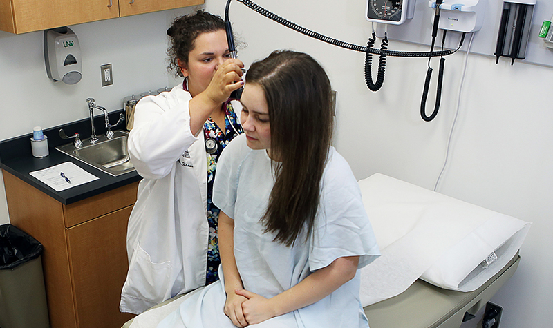 All the Clinic's a Stage - UND Today