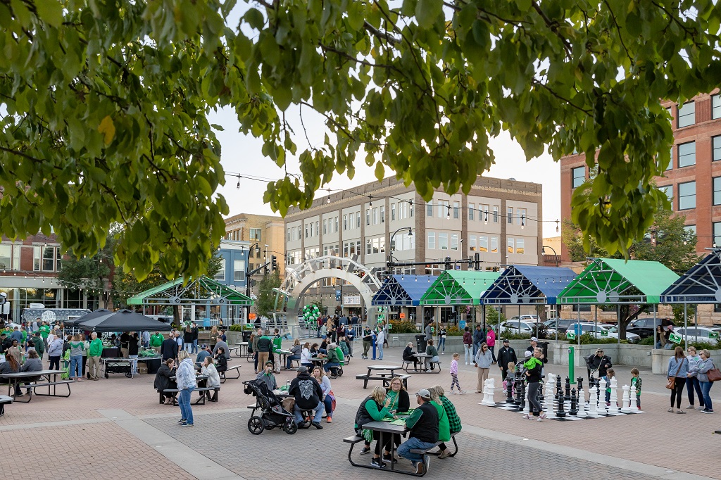 ‘Who loves the University of North Dakota?’ - UND Today