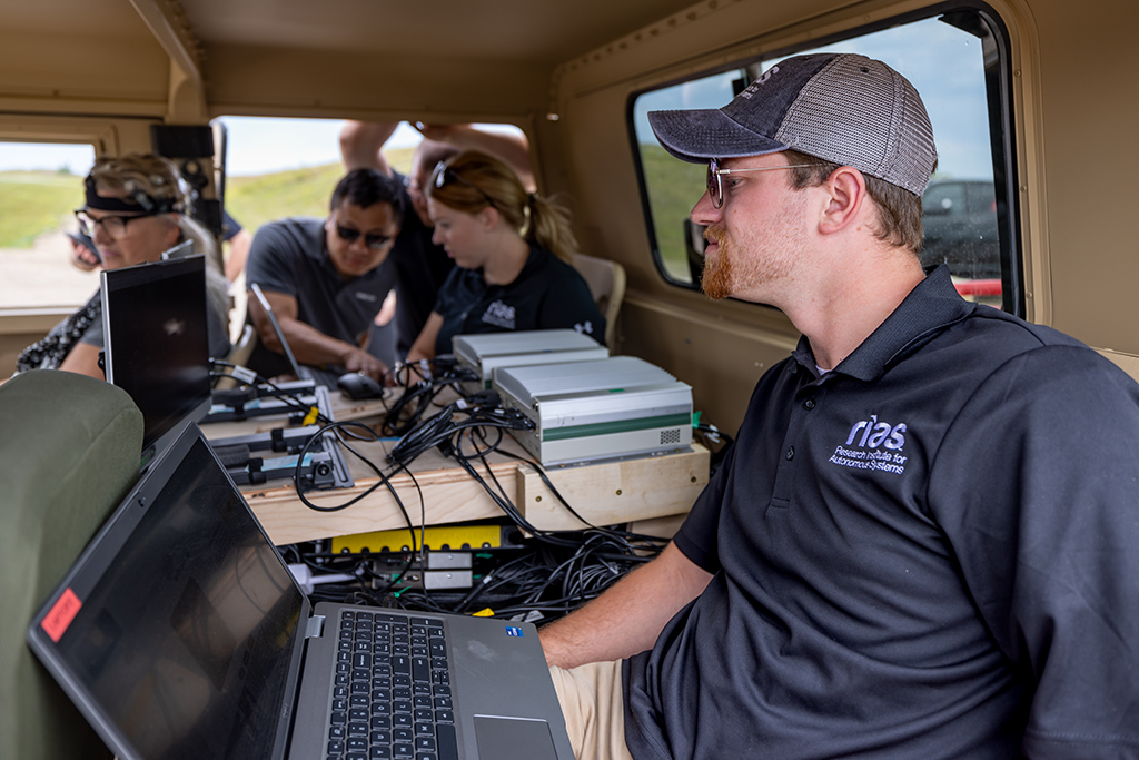 UND puts Humvee through its paces, assisted by minivan mom: Me - UND Today