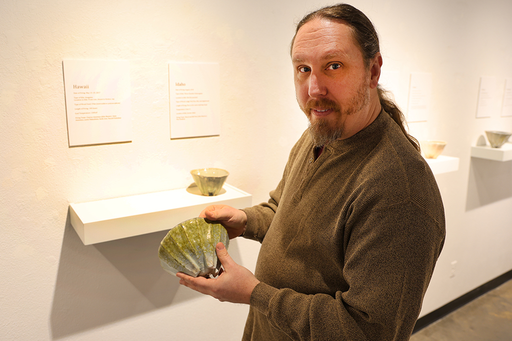 Porcelain exhibition at UND delves into ‘DNA’ of ceramic bowls - UND Today