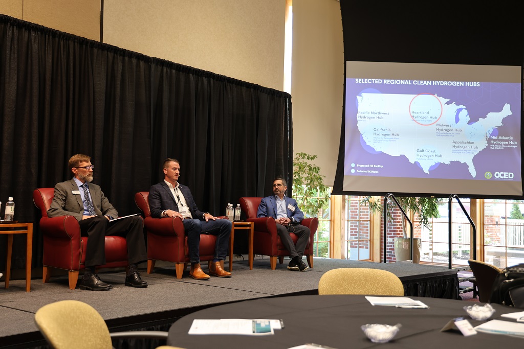 EERC showcases ‘energy research of tomorrow’ at annual summit - UND Today