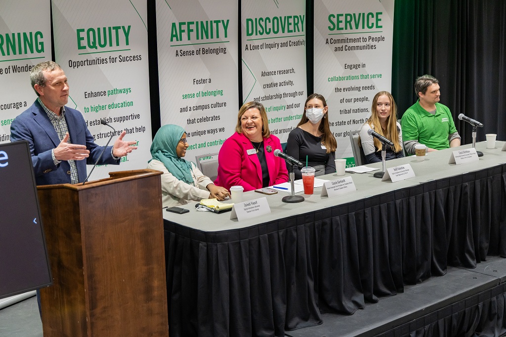 UND enrollment tops 15,000 - UND Today